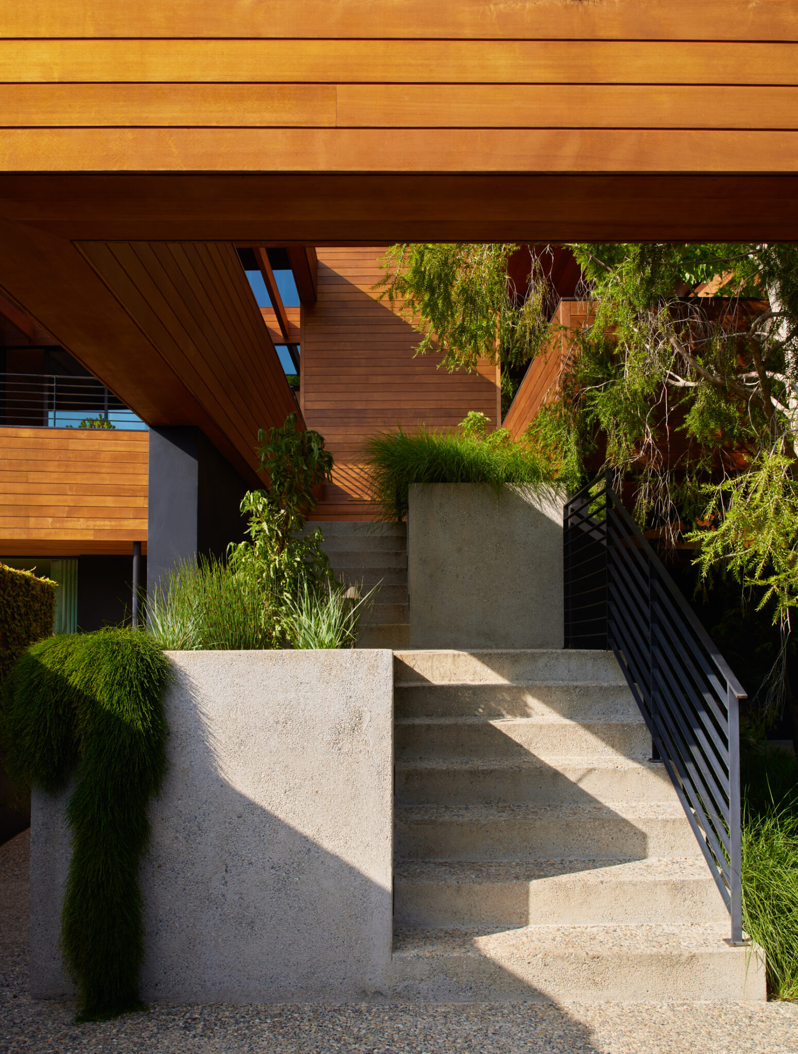 Rustic Canyon Residence - Assembledge+